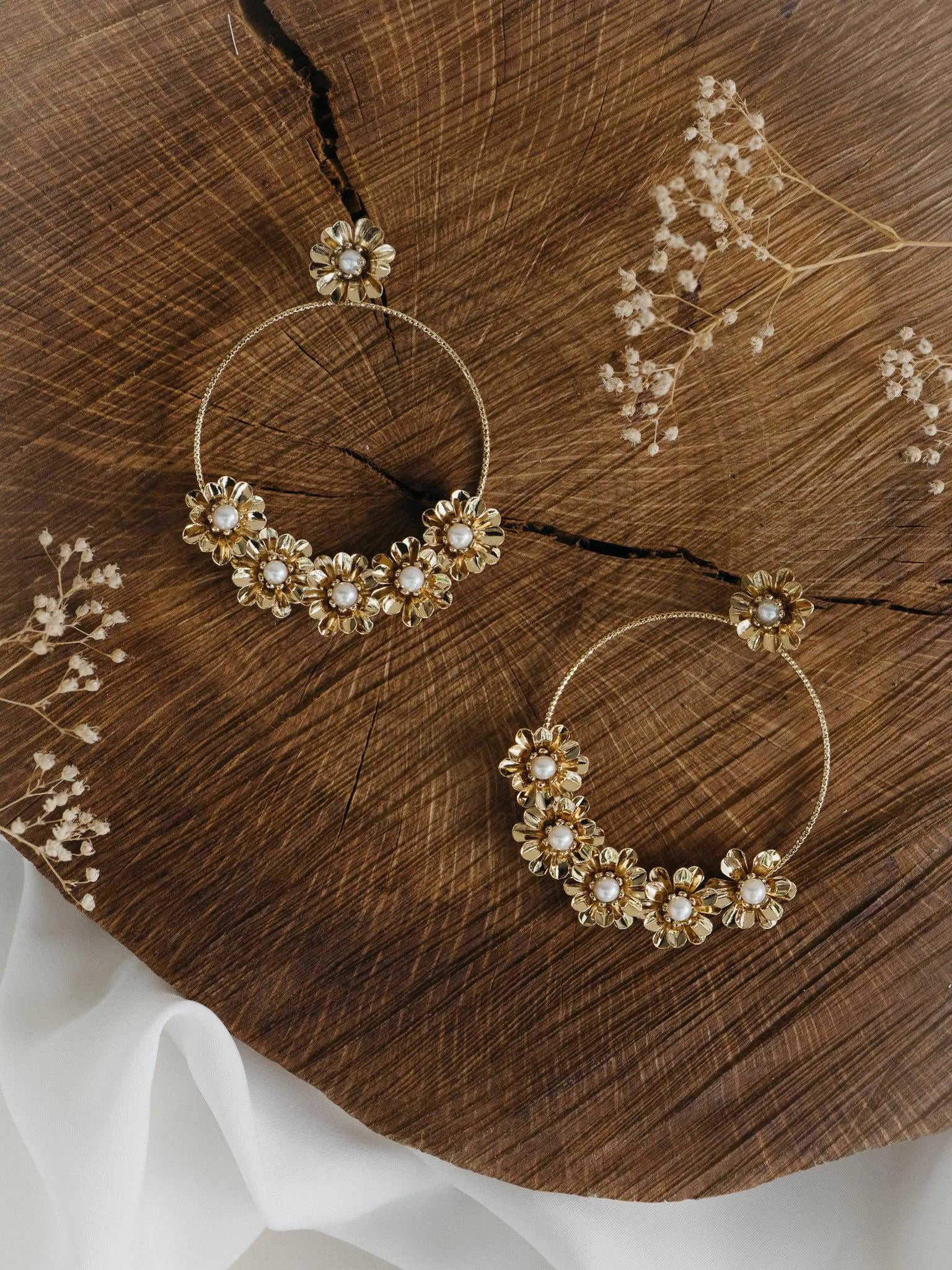 EDEN BO - White earrings | Les Petites Pampilles Paris