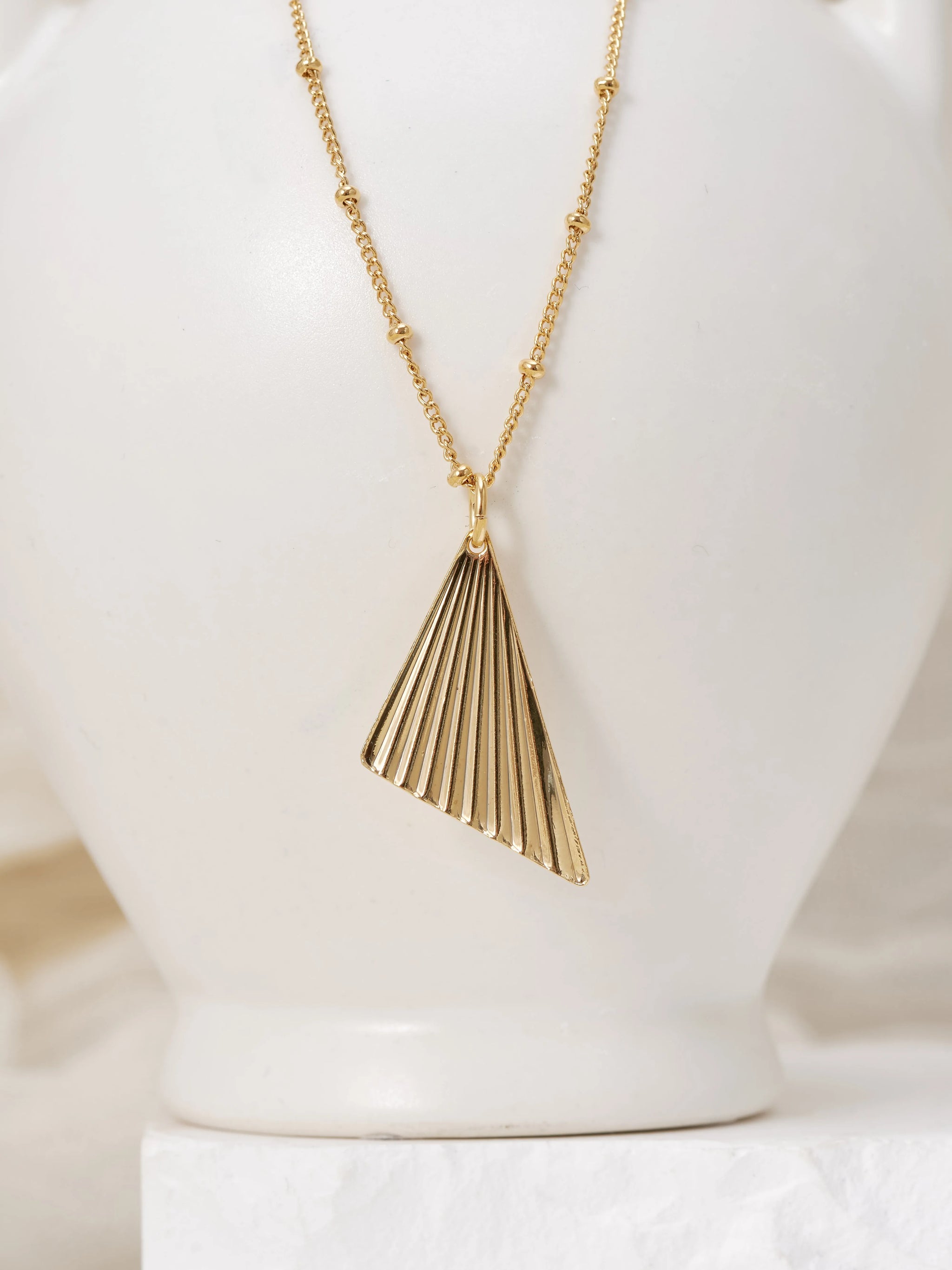 KENZO CO Women's Necklace 18K Gold - Striped Fan Pendant